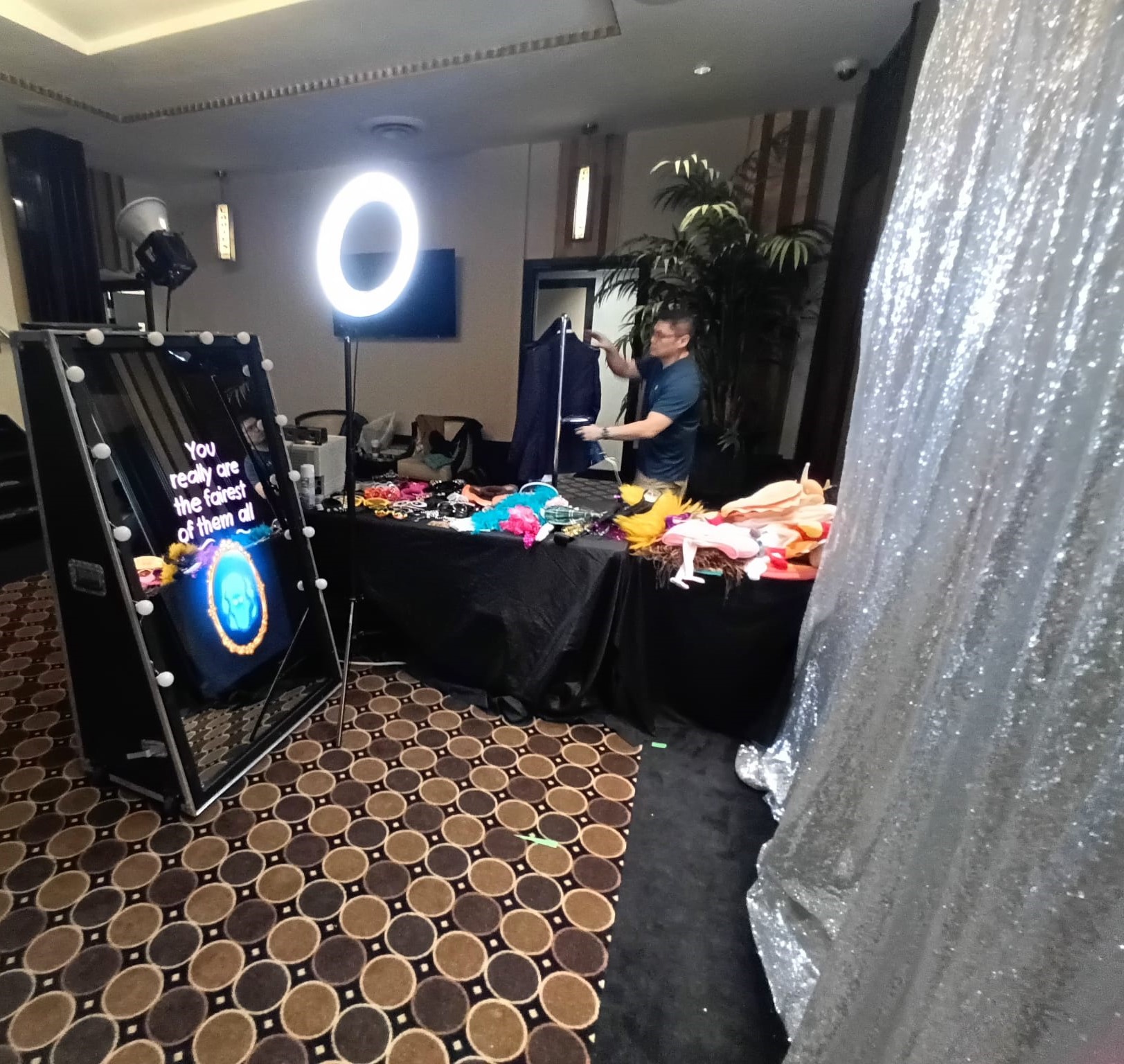 Guelph Mirror Photo Booth Selfie Booth | Lux Booth Canada
