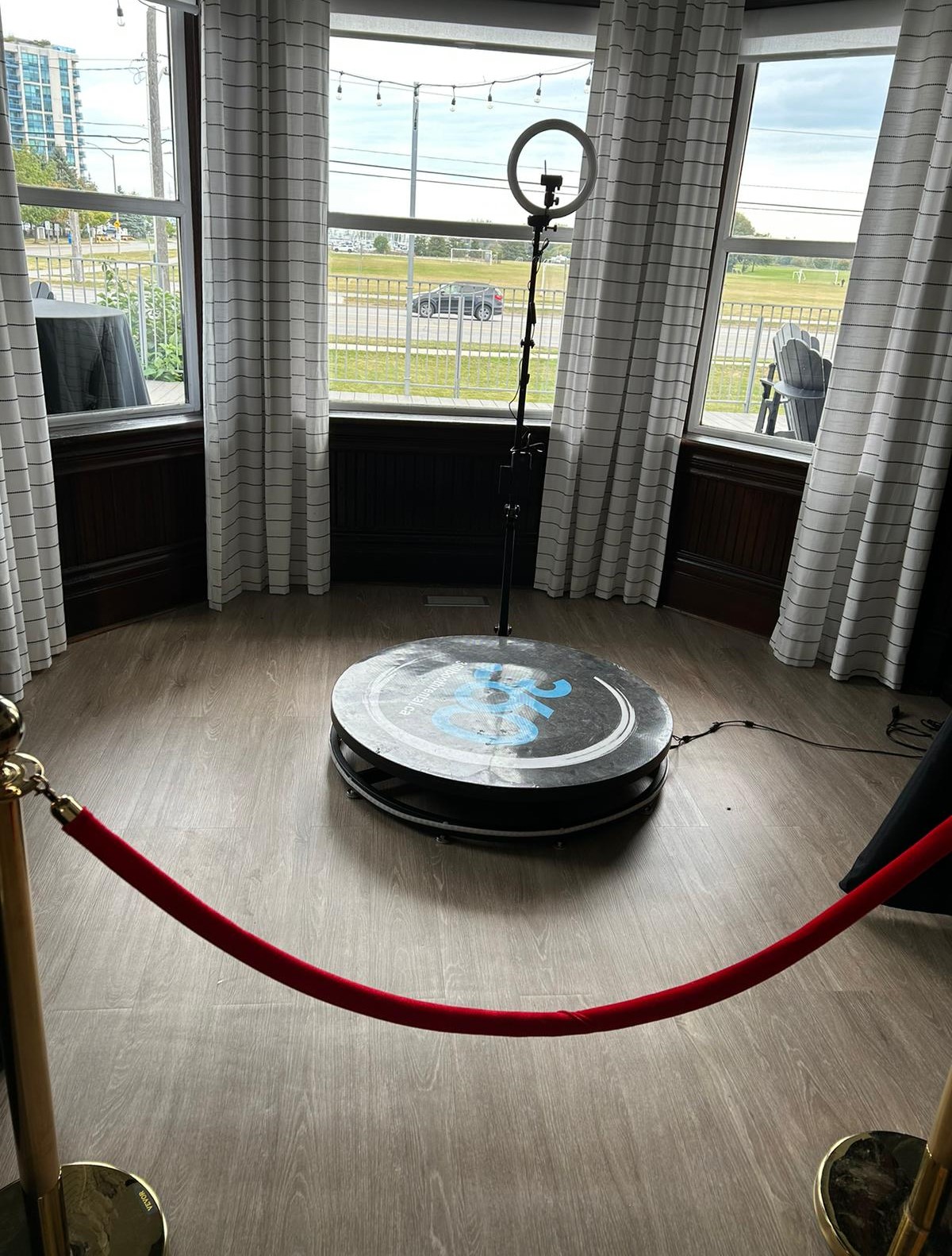 Stratford 360 Video Booth Rental | Lux Booth Canada